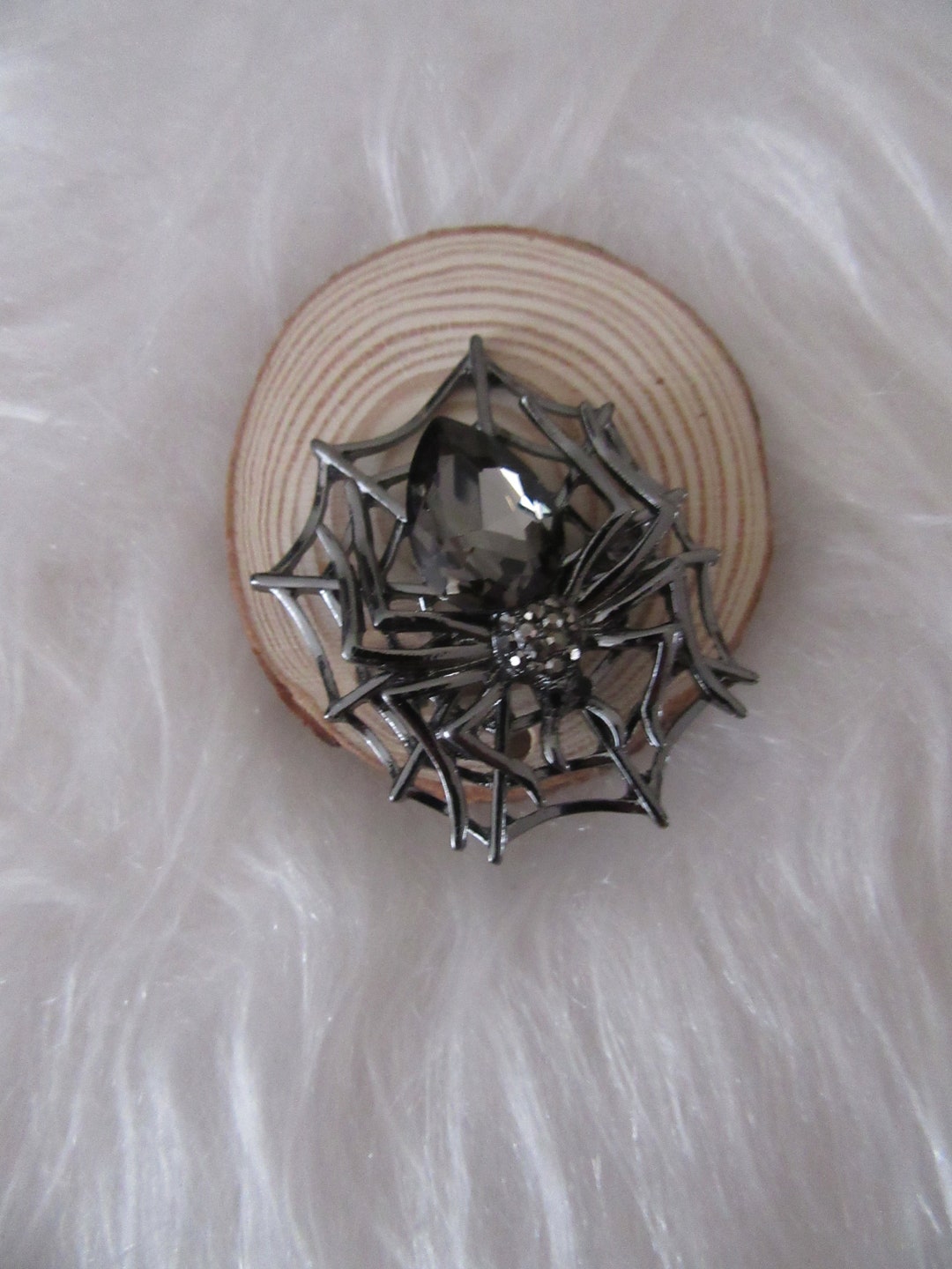 Brooch Dark Spider in Web, Brooch Insect Lovers, Gift for Halloween ...