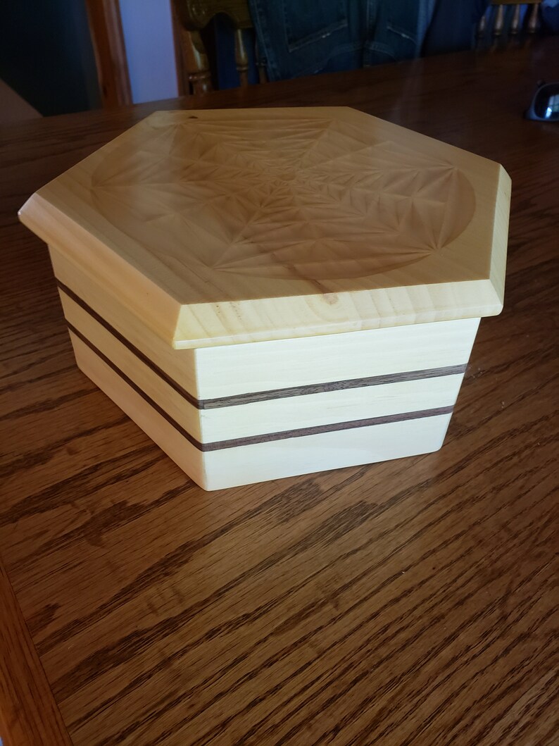 Pine Keepsake Box With Black Walnut Inlay and Hand Carved Lid - Etsy