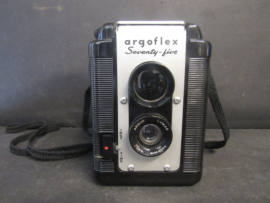 Vintage ARGUS Argoflex Seventy-five 75 Box Camera 75MM Made in U.S.A ...