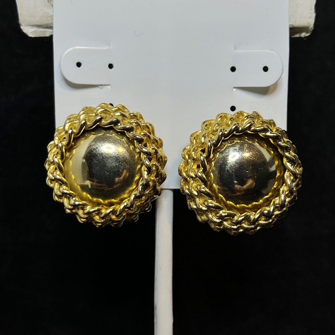Vintage Chunky Gold Tone Button Clip on Earrings (3765) - Etsy
