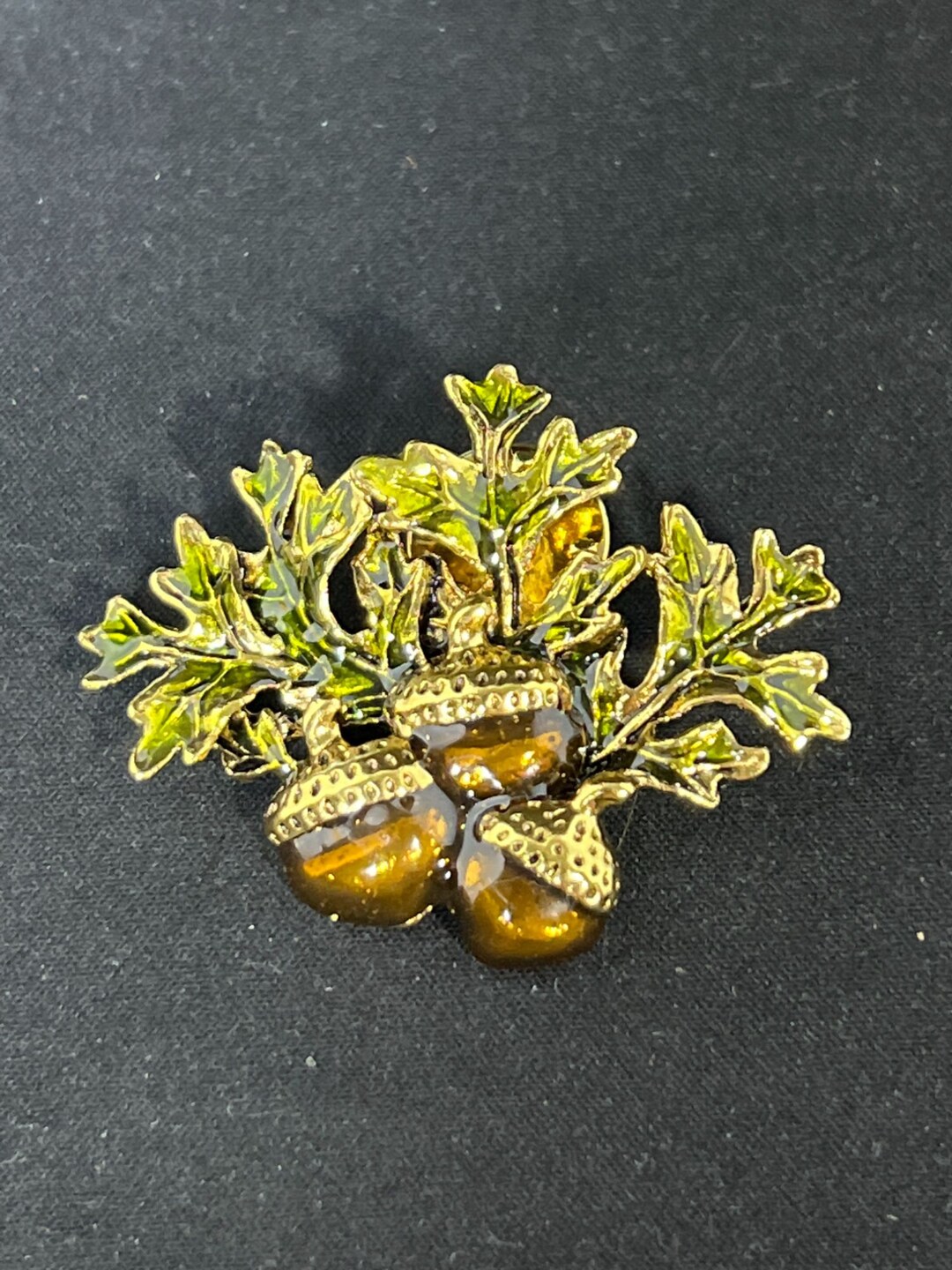 Avon Gold Tone and Enamel Acorn Lapel Pin (4303) - Etsy