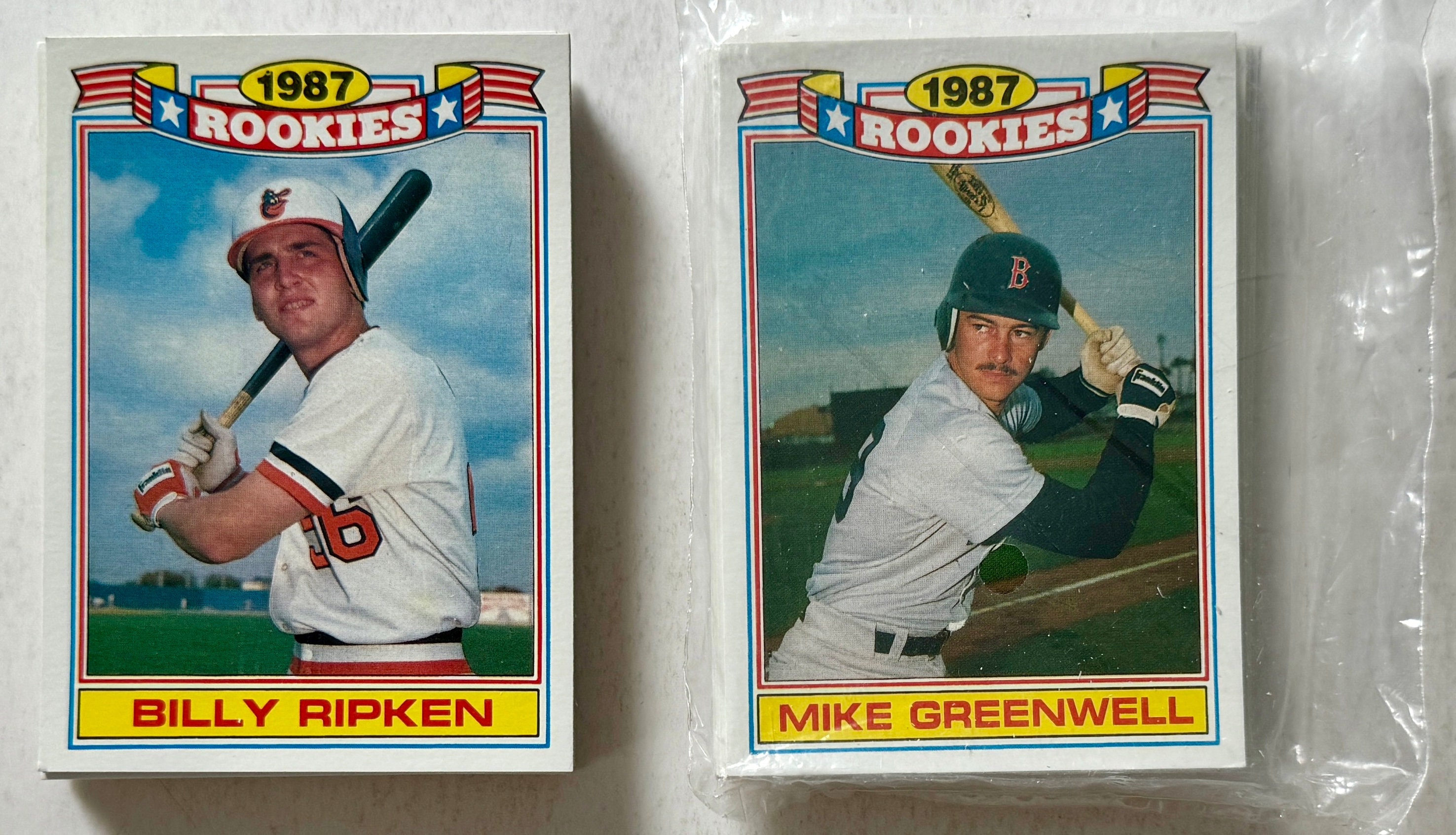 1987 Rookies Commemorative Set 1988 Topps Baseball Cards - 2 Packs (1 ...