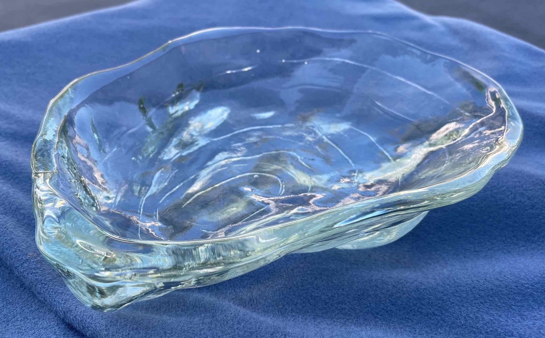 Vintage Art Glass Oyster Shell Centerpiece - Etsy