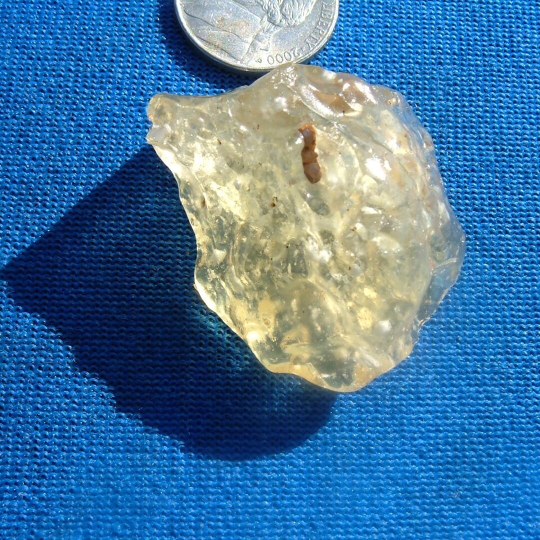 115 Crt Libyan Desert Glass Yellow Dimples Gem A Meteorite Impact ...