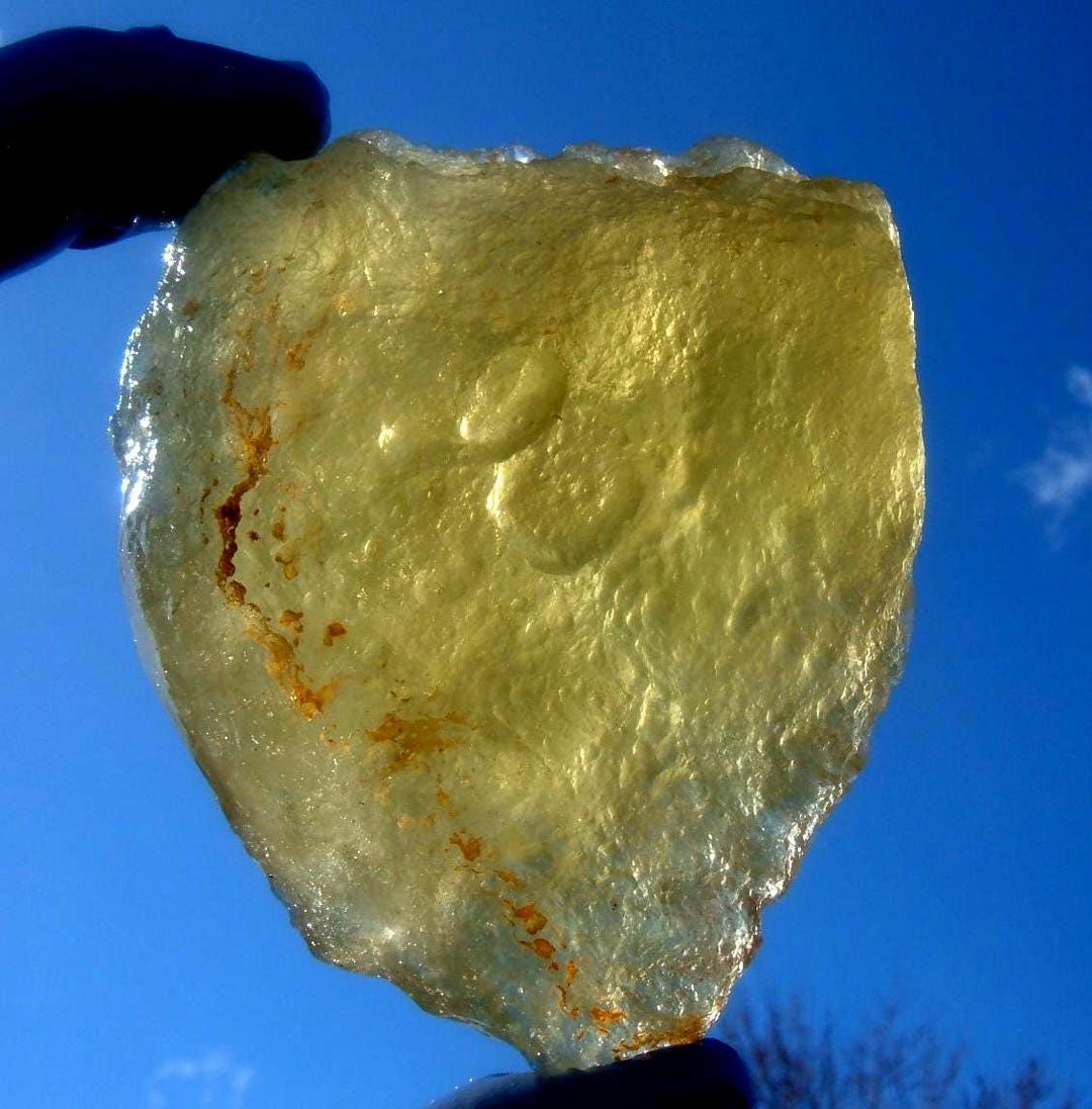 1315 Carat Libyan Desert Glass ( Yellow Big Gem ) Gold Meteorite Impact ...