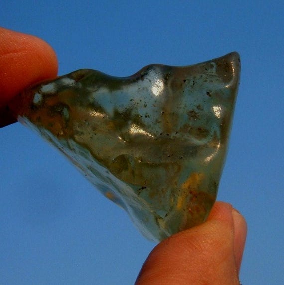 120 crt Libyan Desert Glass gold Meteorite Impact Tek… - Gem