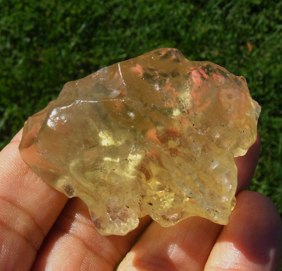265 Carat Crystal Libyan Desert Glass Gold Meteorite Impact Tektite ...