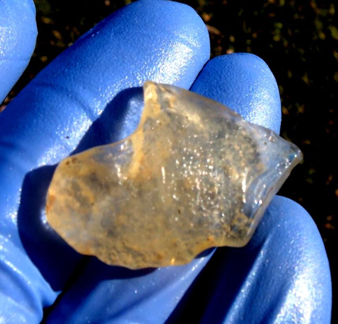 Libyan Desert Glass (yellow Gem 39 Crt ) Meteorite Impact Tektite ...