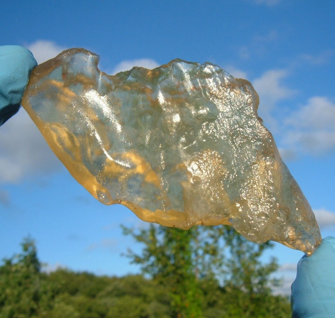 235 Carat Libyan Desert Glass Dimples 47 G Angel Chime Meteorite Impact ...