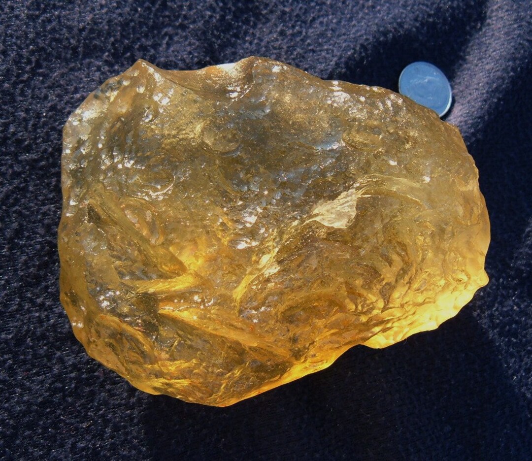 1875 Carat Libyan Desert Glass yellow Meteorite Impact - Etsy