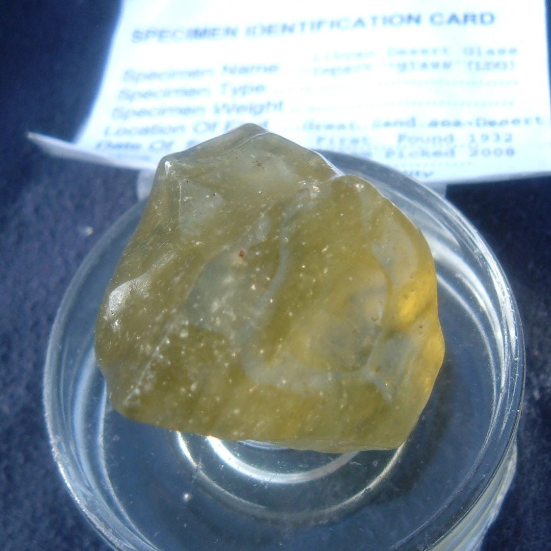 215 Carat Libyan Desert Glass green Gem Gold Meteorite Impact Tektite ...