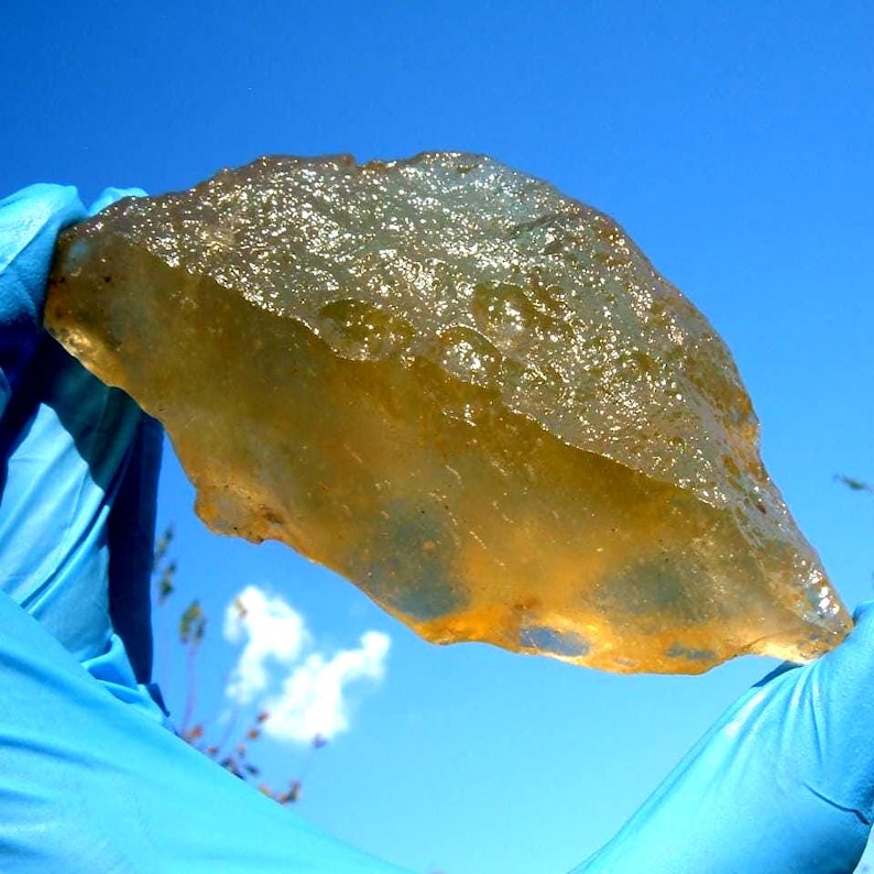 1384 Crt Libyan Desert Glass (stand Alone Display Crystal) Gold ...