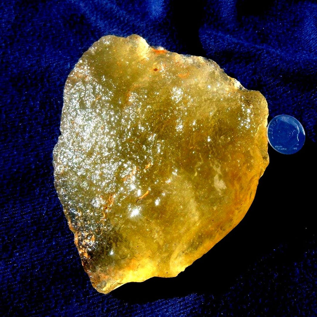1315 Carat Libyan Desert Glass ( Yellow Big Gem ) Gold Meteorite Impact ...
