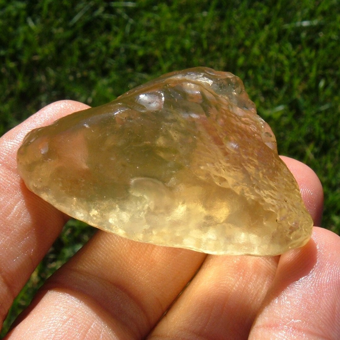 207 Carat Crystal Libyan Desert Glass Gold Meteorite Impact Tektite ...