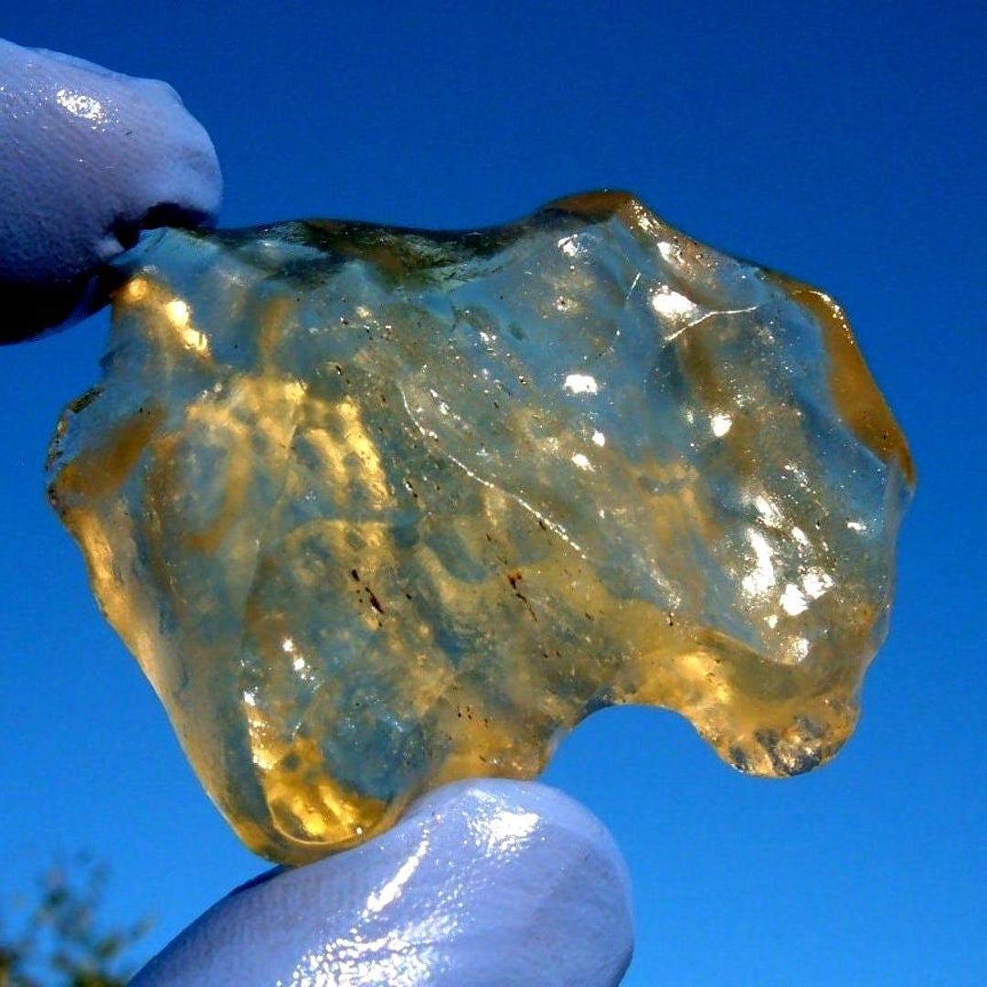 109 Crt Libyan Desert Glass (flat Yellow Gem ) Gold Meteorite Impact ...