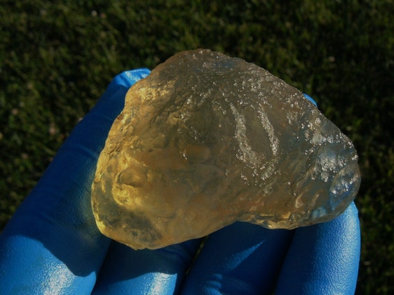360 Carat Libyan Desert Glass Top Glass Meteorite Imp… - Gem