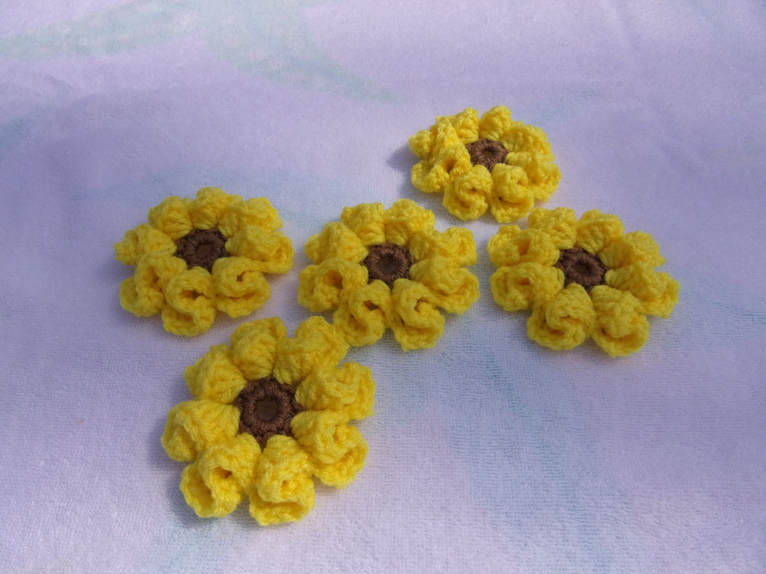 Crochet yellow and brown 3d flower embellishment set of 5 | Etsy