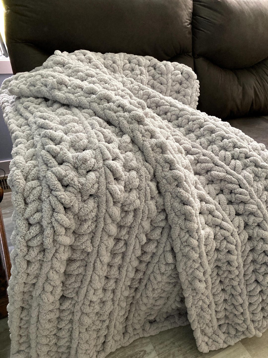Easy Chunky Blanket Pattern, Big Bulky Afghan, 12 Hour Luxurious ...