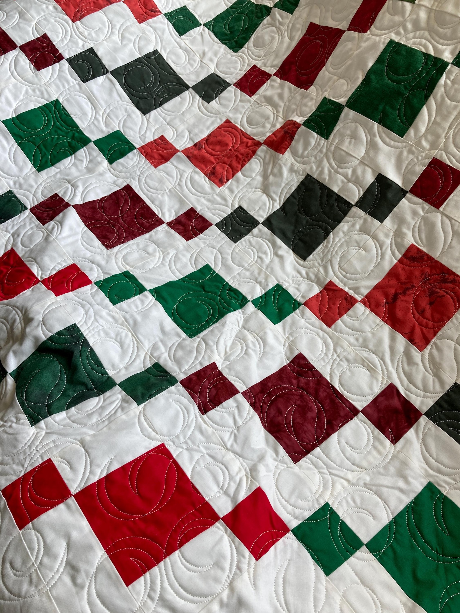 Christmas Quilt Patterns PDF, Cascading Diamonds Quilt Pattern, Red and ...