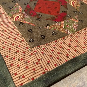 Easy Sewing Pattern, Vintage Mini Quilt, Rustic Charm Mini Quilt Table ...