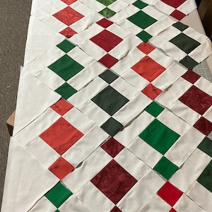 Christmas Quilt Patterns PDF, Cascading Diamonds Quilt Pattern, Red and ...