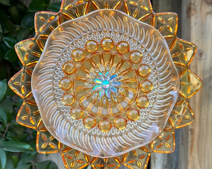 Glass Garden Art, Glass Flower, Plate Flower, Vintage Glass, Garden ...