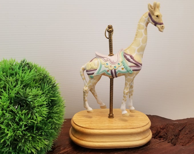Vintage Carousel Giraffe Music Box , Porcelain Giraffe Carousel Music ...