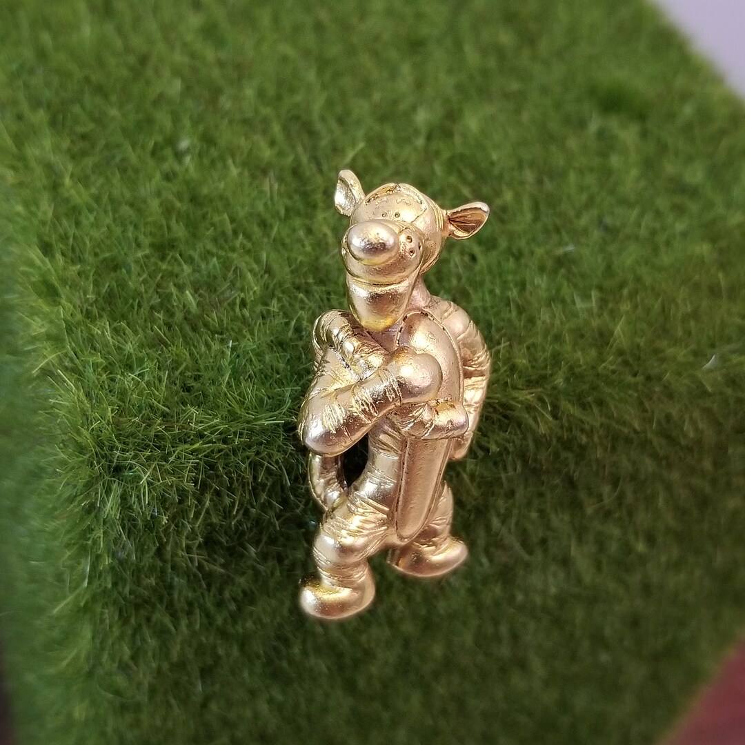 Tigger Brooch ,tigger the Tiger Holding His Tail Brooch, Gold Tone ...