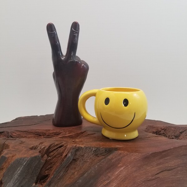 Smiley Face Vase - Etsy