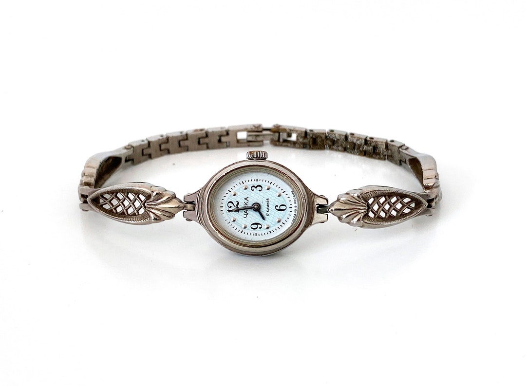 Vintage Watches for Women Chaika Vintage Women's Watch Antique Silver ...
