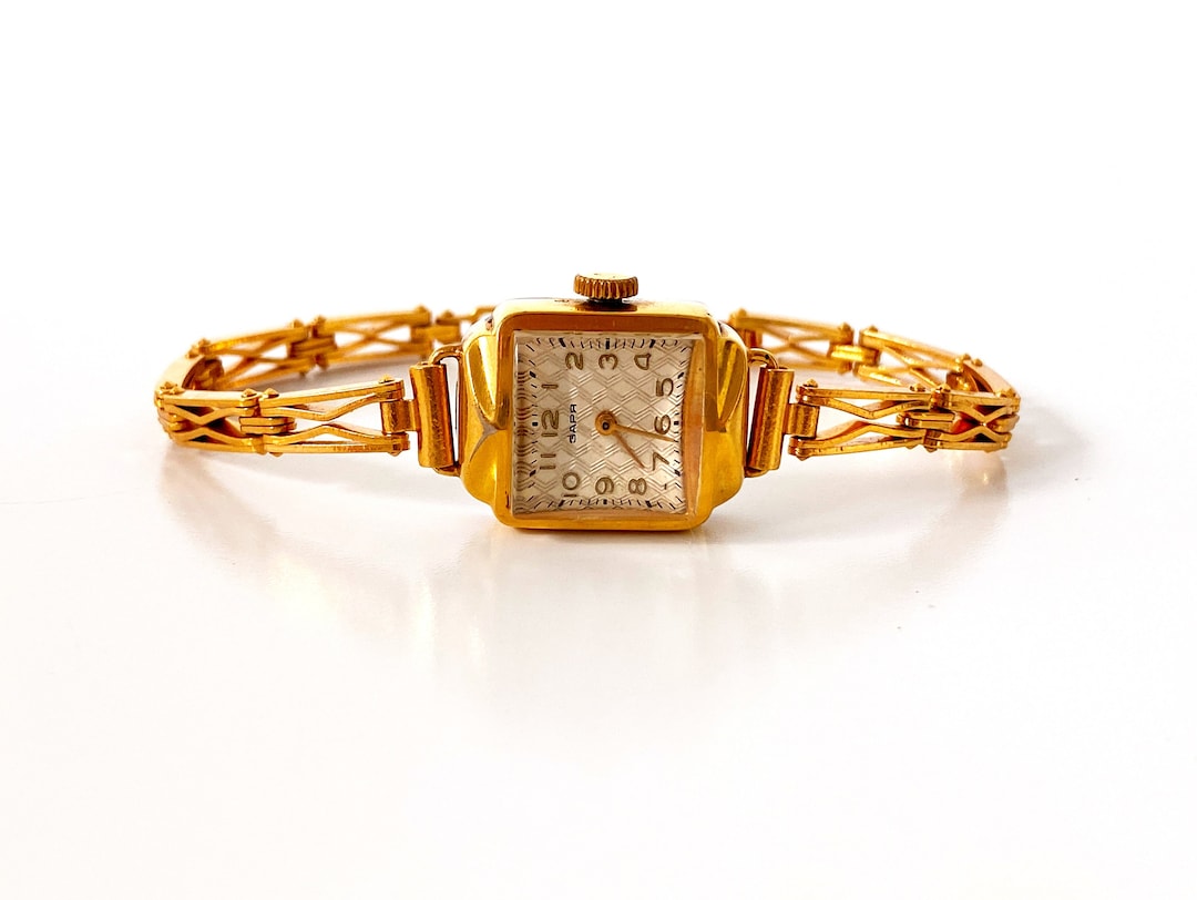 Tiny Vintage Women's Gold Watch, Mini Ladies Watch, Small Wrist Watch ...