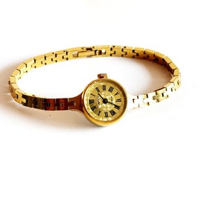 Tiny Vintage Women's Gold Watch, Mini Ladies Watch, Small Wrist Watch ...
