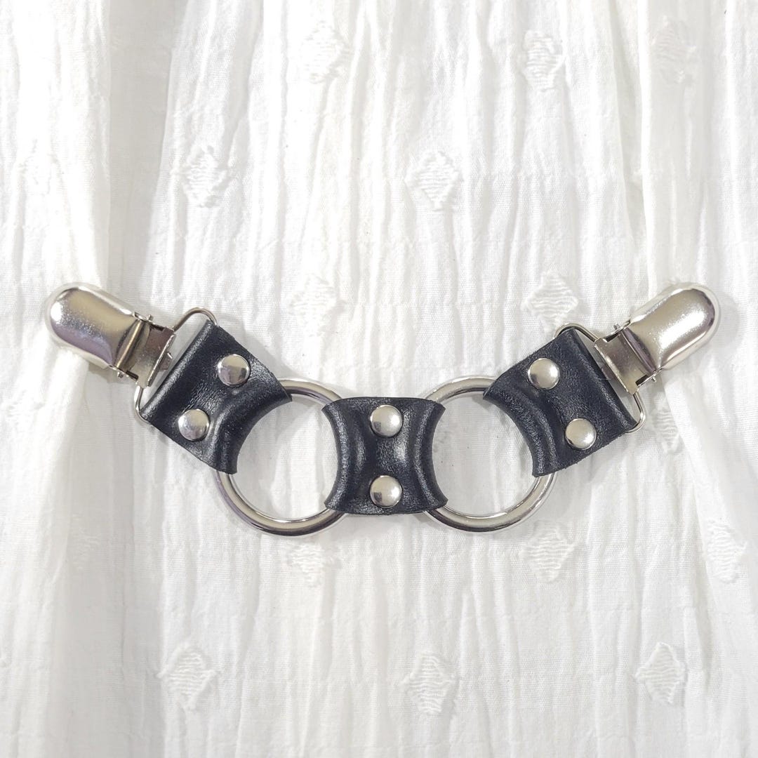 Black Leather Cinch Clip With Silver Tone Clips & 2 Small O-rings ...