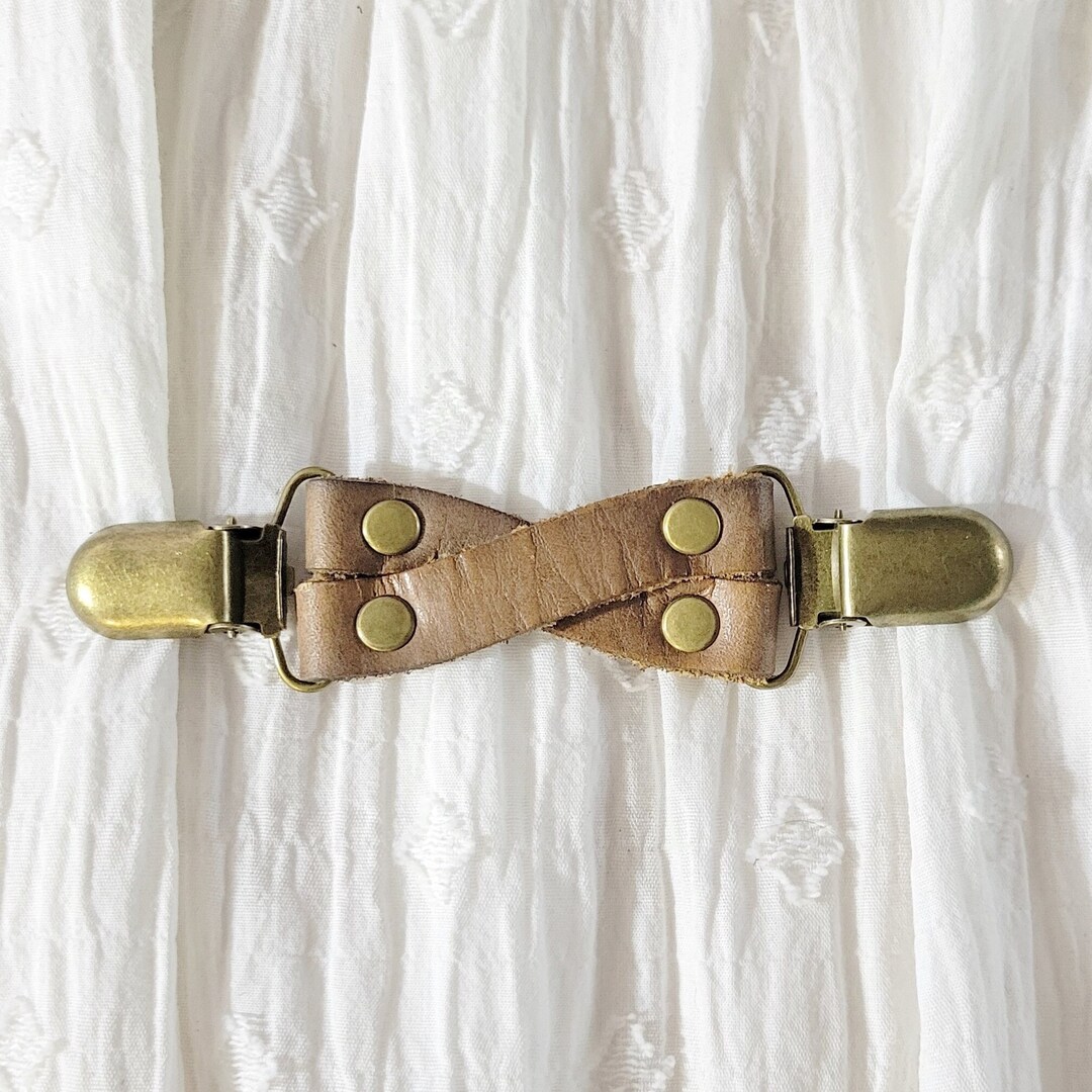 Brown Recycled Vintage Leather Cinch Clip With Bronze Tone Clips Shirt ...