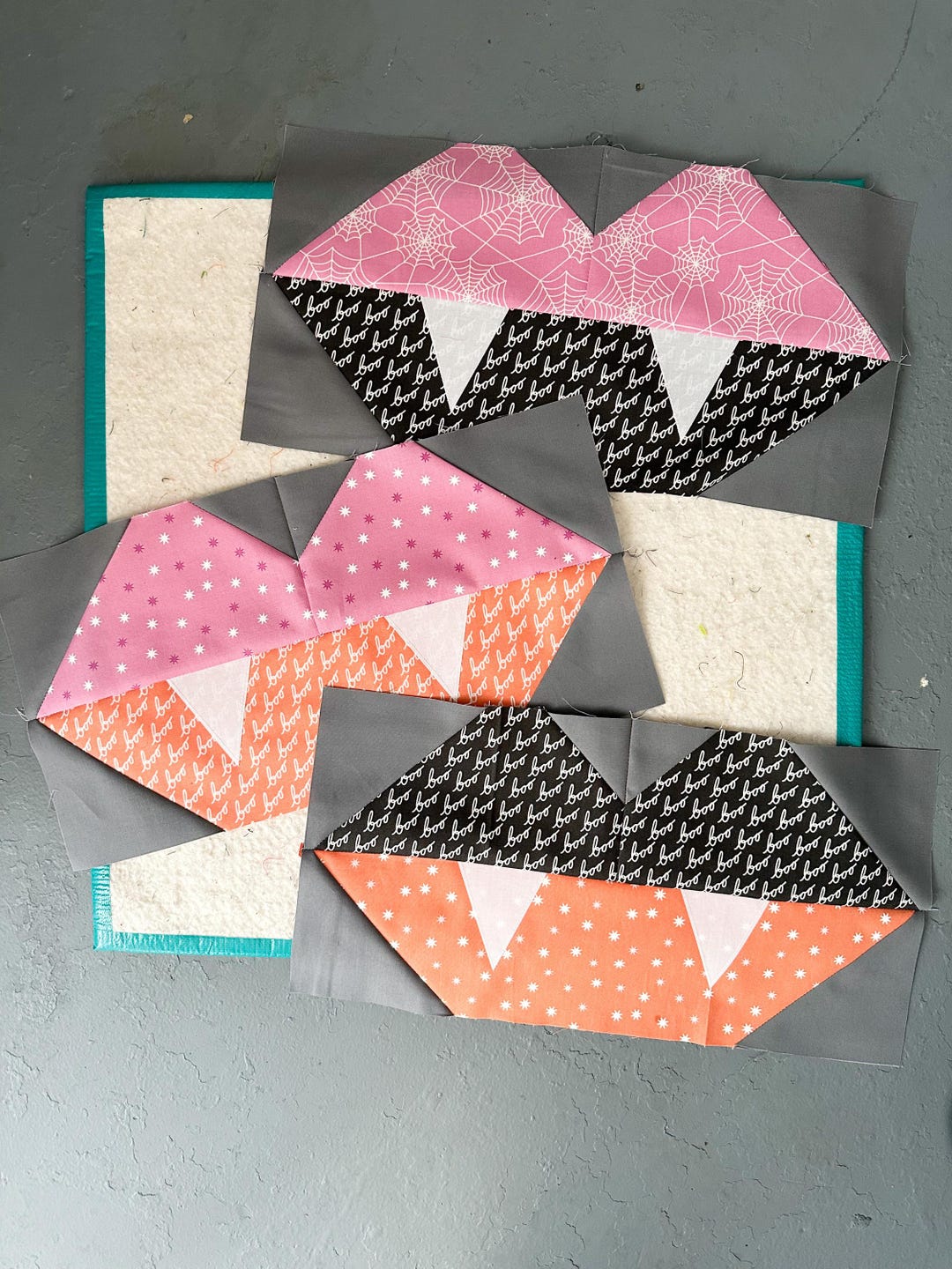 Pucker up Lip Quilt Pattern: Beginner Friendly Halloween Valentine (PDF ...