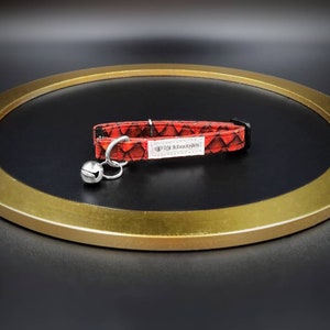 Dragon Scales Cat Collar/ Crimson and Fire Cryptids Collar for Cats ...