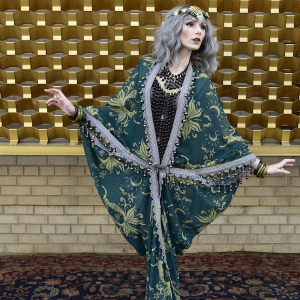 Majestic Baroque Robe, Bat Wing Romantic Burlesque Drag Queen Reveal ...