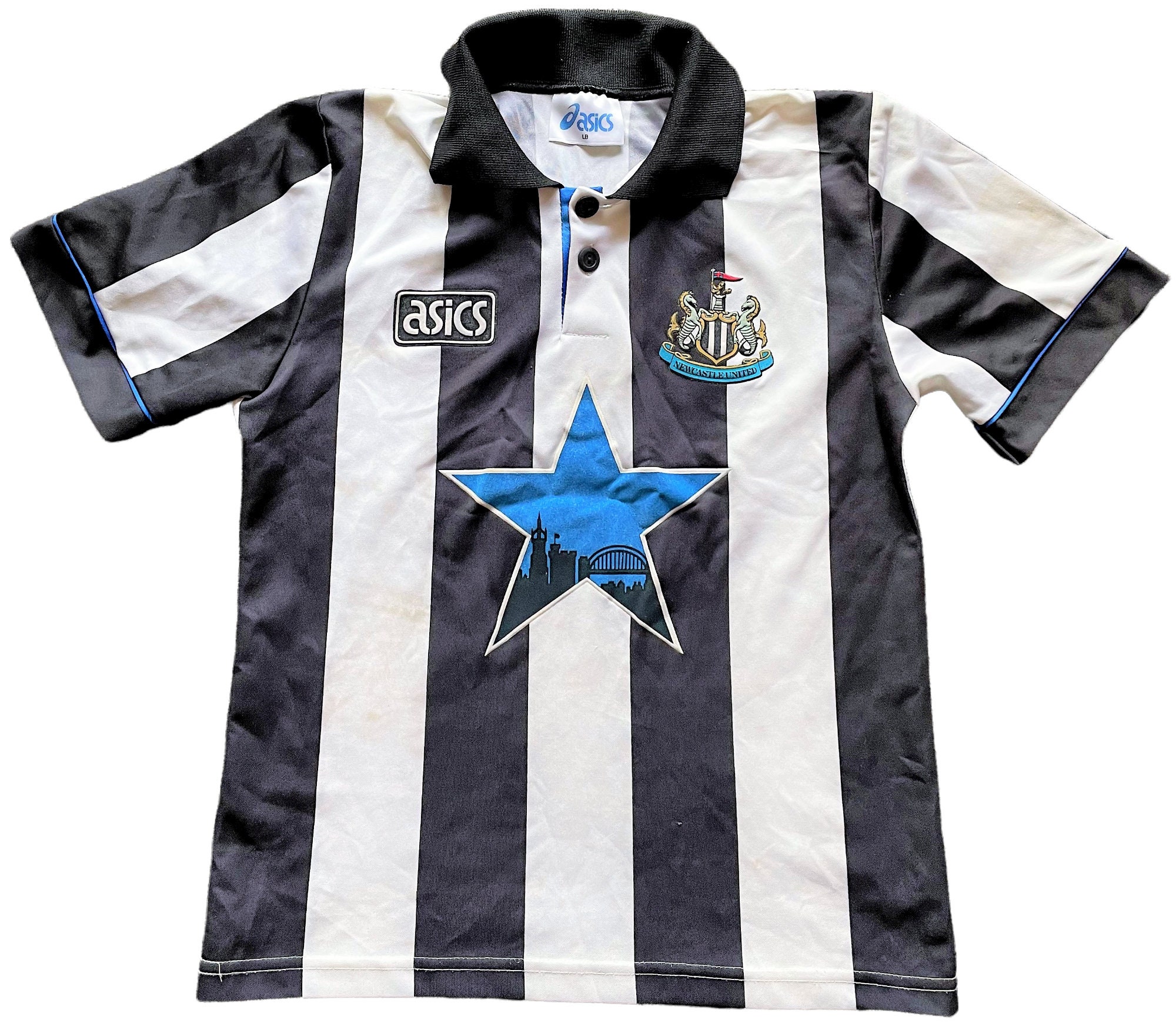 Newcastle Home Shirt 1993 95 very Good Adults XS / Youths Newcastle Home Shirt 1993 95 very Good Adults XS / Youths