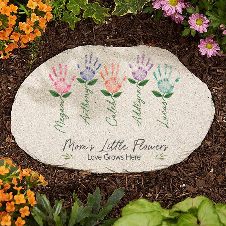 Handprint Art Personalized Round Garden Stone – Custom Outdoor Gift for ...