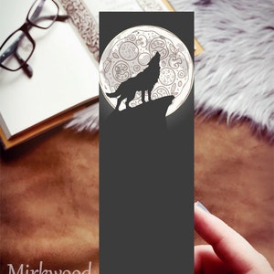 Wolf Howling at the Pizza Moon Bookmark, Full Moon Pizza Bookmark ...