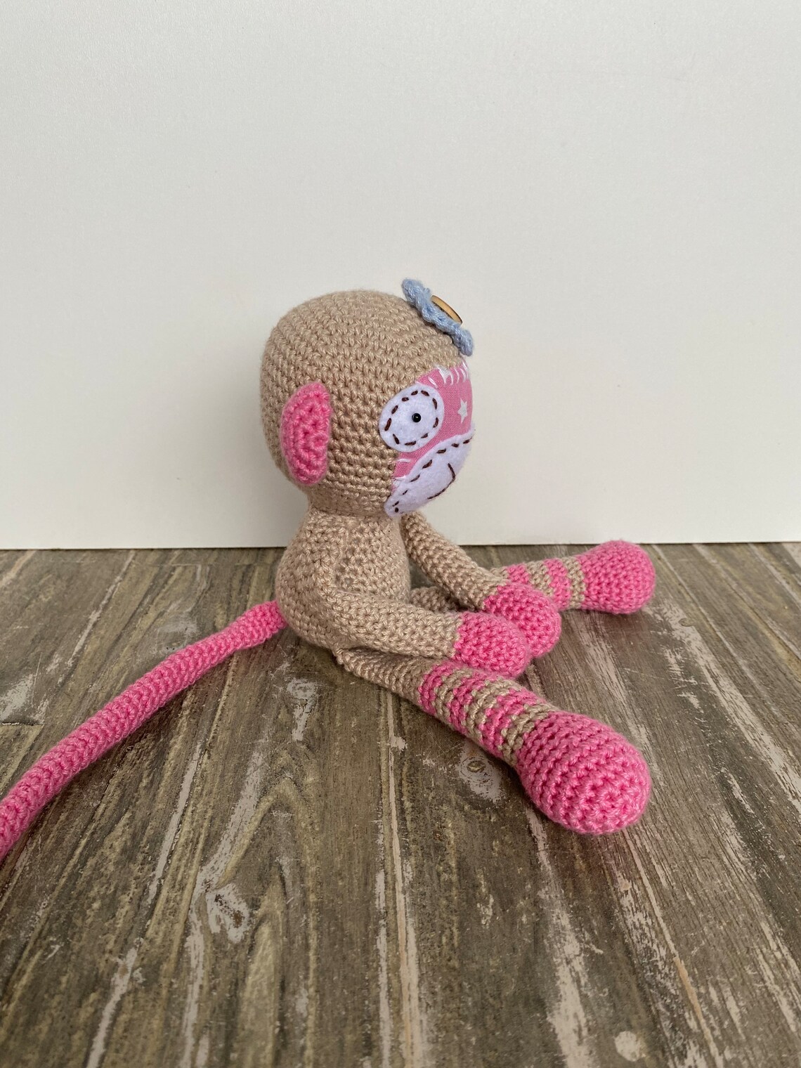 Monkey Girl Lilleliis - Etsy