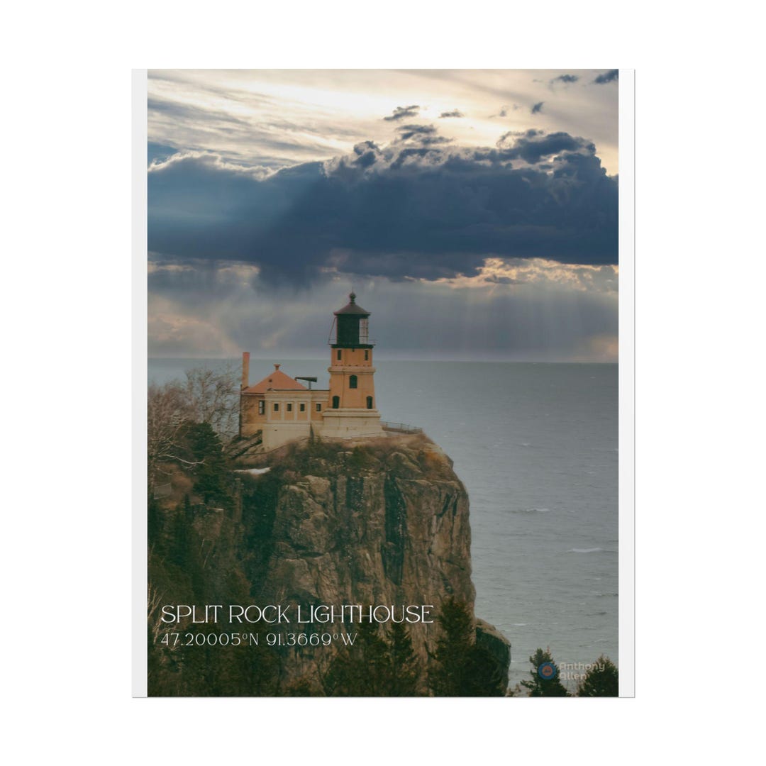 Split Rock Lighthouse Art Print: Coastal Nautical Wall Decor - Etsy
