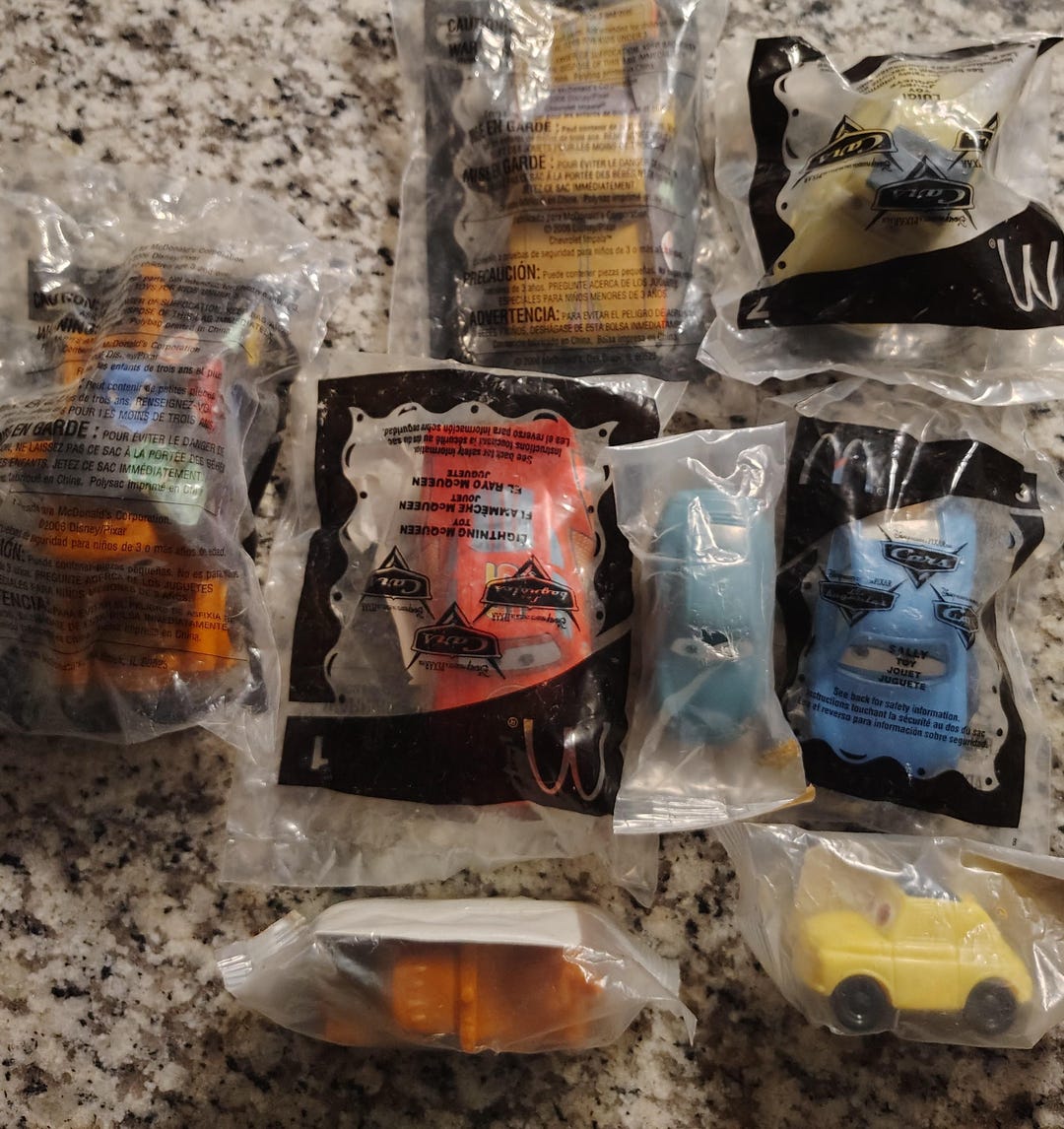 Disney's Pixar Cars Lightning Mcqueen Toy Car Lot Mcdonalds Plus Cereal ...