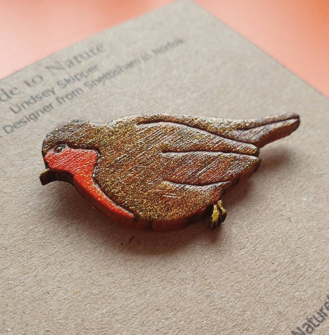 Robin Pin/badge - Etsy