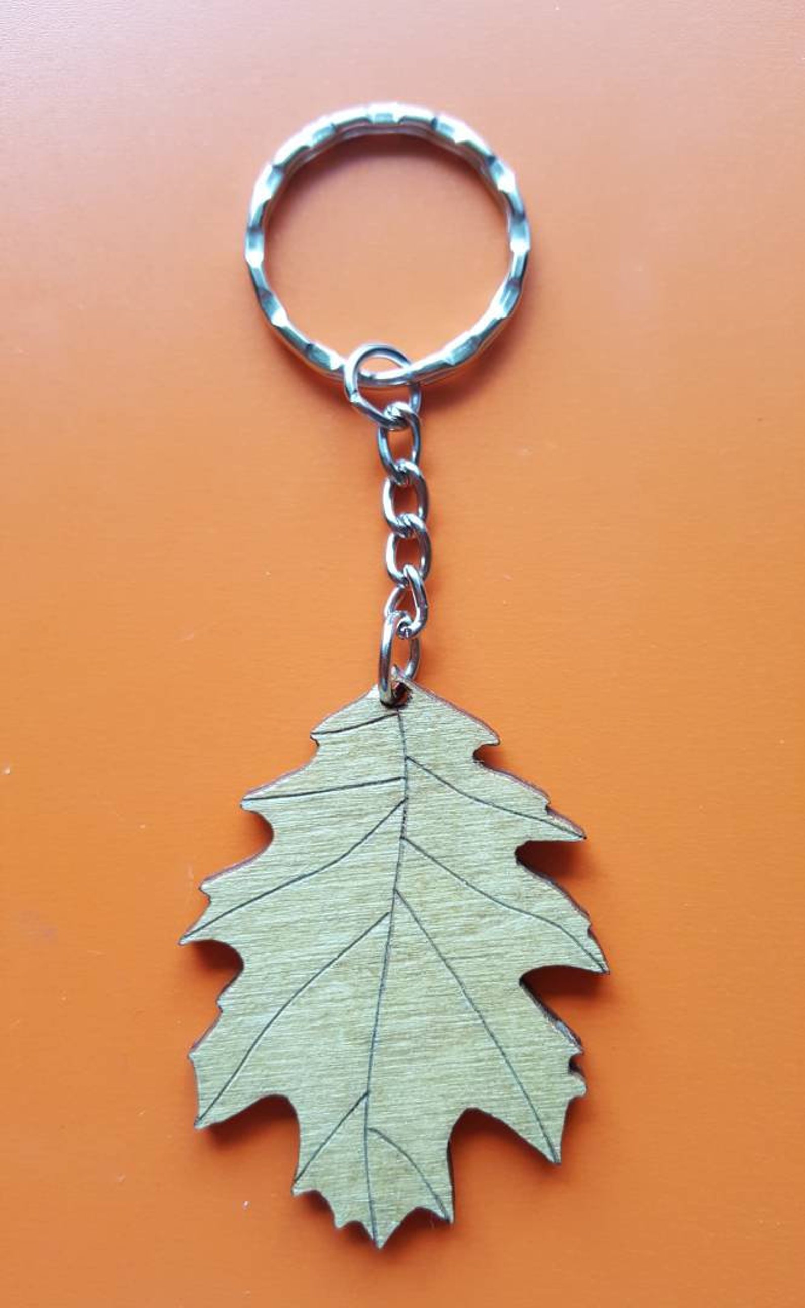 Natural Wooden Oak Leaf Keyring - Etsy