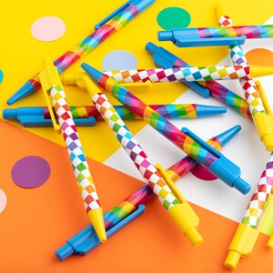 Colourful Rainbow Pen, Bright Checks Pen, Cute Writing Pen for School ...