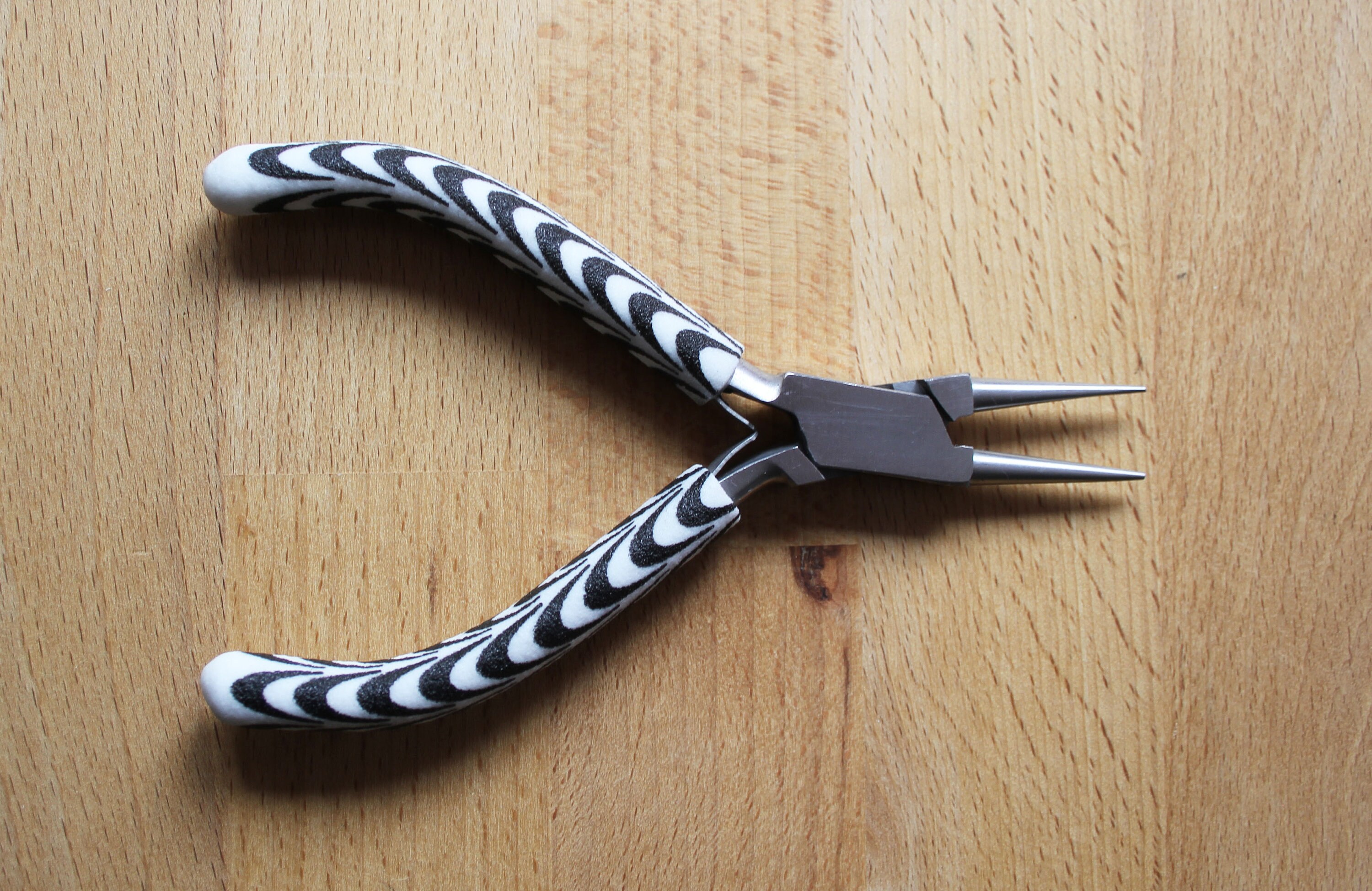 Beadsmith Zebra Line Six Piece Tool Kit with Pliers Tweezers | Etsy