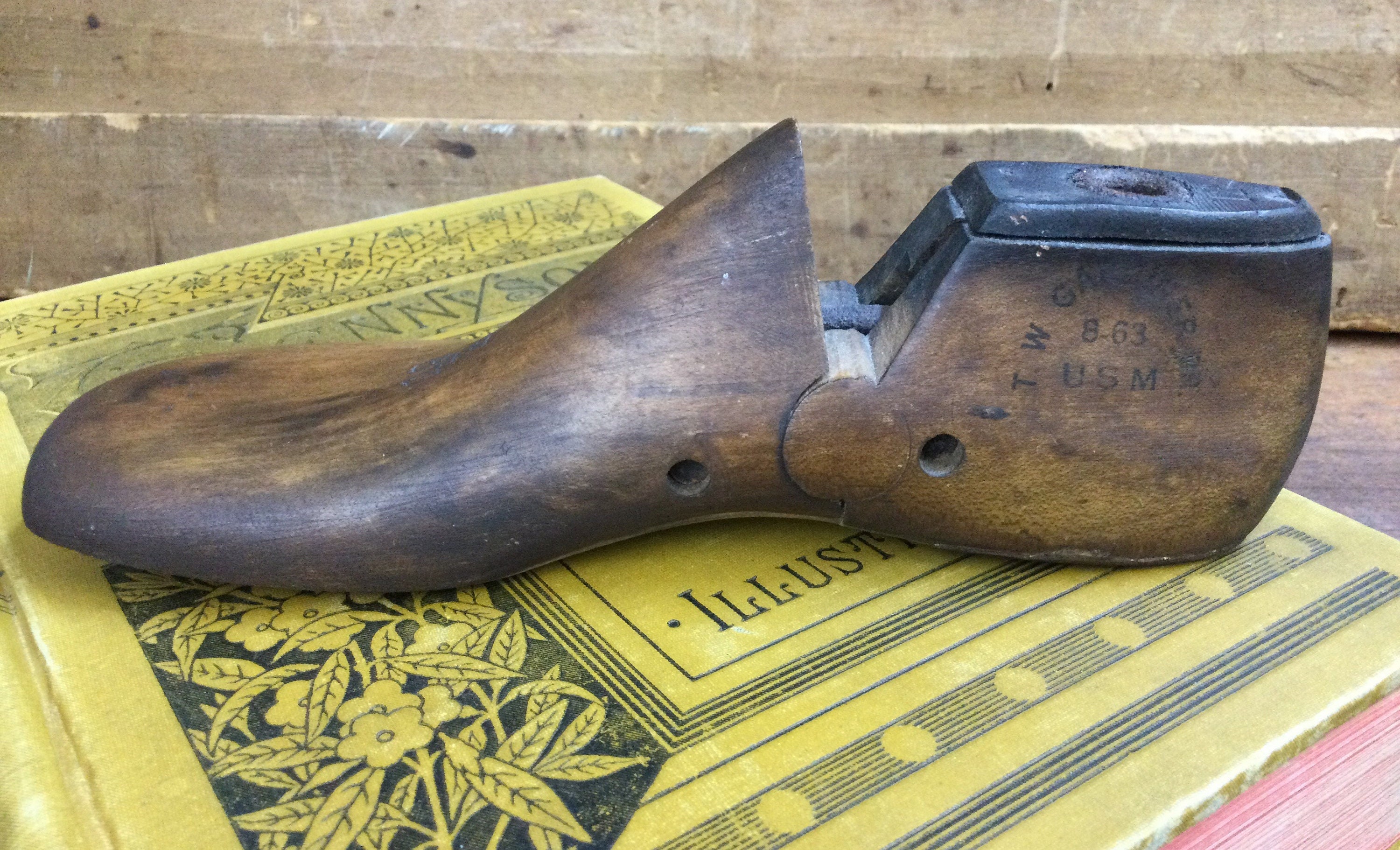 Vintage Children's Wooden Shoe Forms / Set of 3 Wood Shoes Forms ...