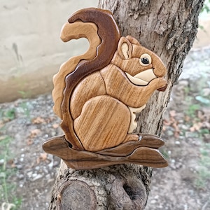 SQUİRREL İNTARSİA, Wall Decor, Home Decor, Wall Hangings, Spacecraft ...