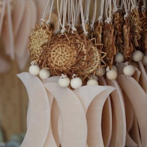 Essential Oil Crescent Moon Clay Car Diffuser, Natural Car Air ...